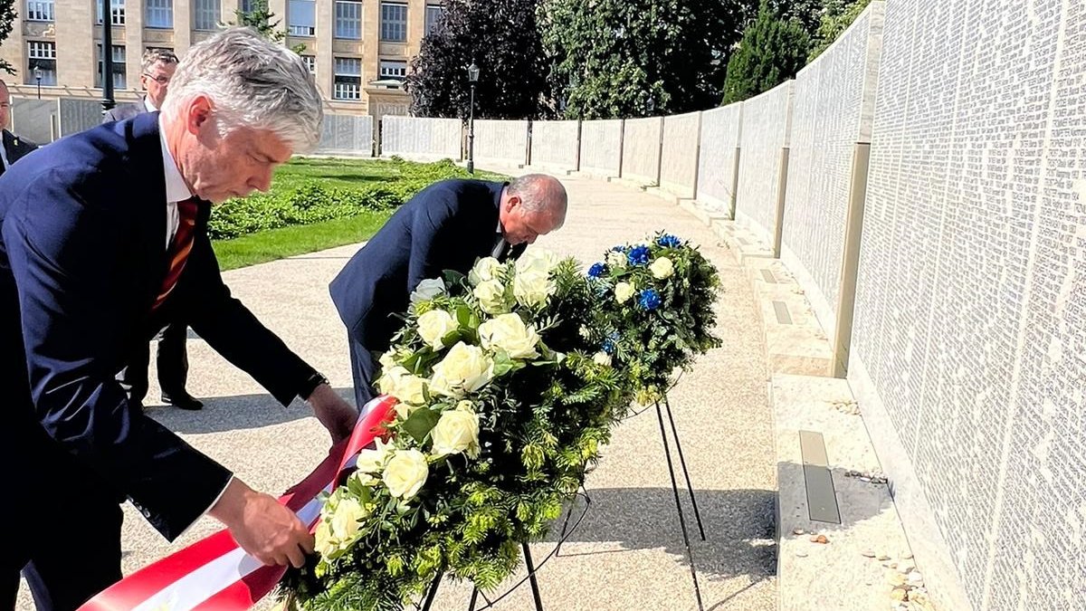 Kranzniederlegung mit Moshe Edri und Harald Dossi :: Israelitische ...